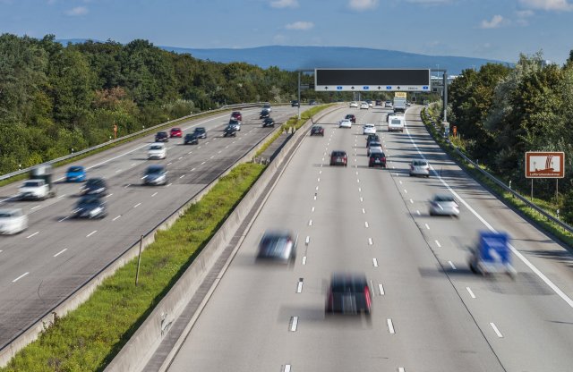 Kezdődik a fél országot átszelő M8 autópálya tervezése - Autónavigátor.hu
