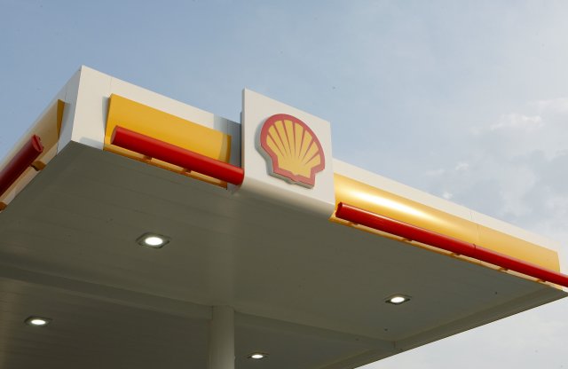 Korlátozza a tankolható üzemanyag mennyiségét a Shell - Autónavigátor.hu