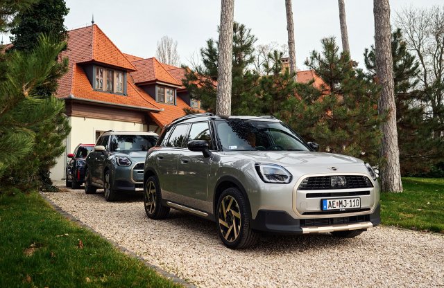 Már itthon az első olyan Mini, ami Németországban készül ...